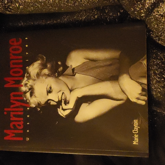 Marilyn Monroe | Other | Marilyn Monroe Book Unseen Archives | Poshmark